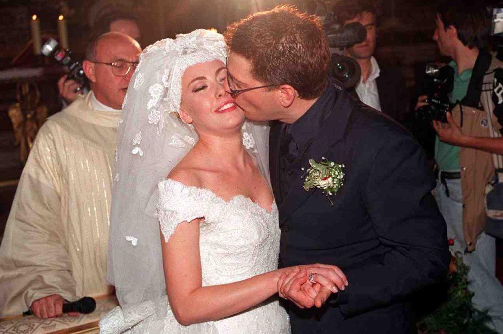 Raffaella Schifino, chi è la bellissima moglie di Enrico Papi: ha tenuto duro grazie a lei